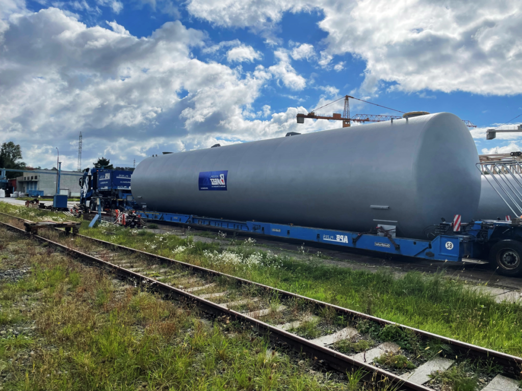 Accumulation Tanks - BAEST Machines & Structures, a.s. Benešov